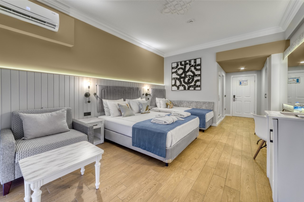 Seven Seas Palmeras Bay